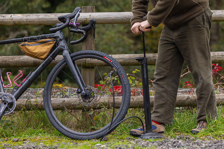 10 essential bike maintenance tips for beginner cyclists
