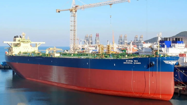 South Korean tanker first to exit Hormuz Strait in 81 days, no fees