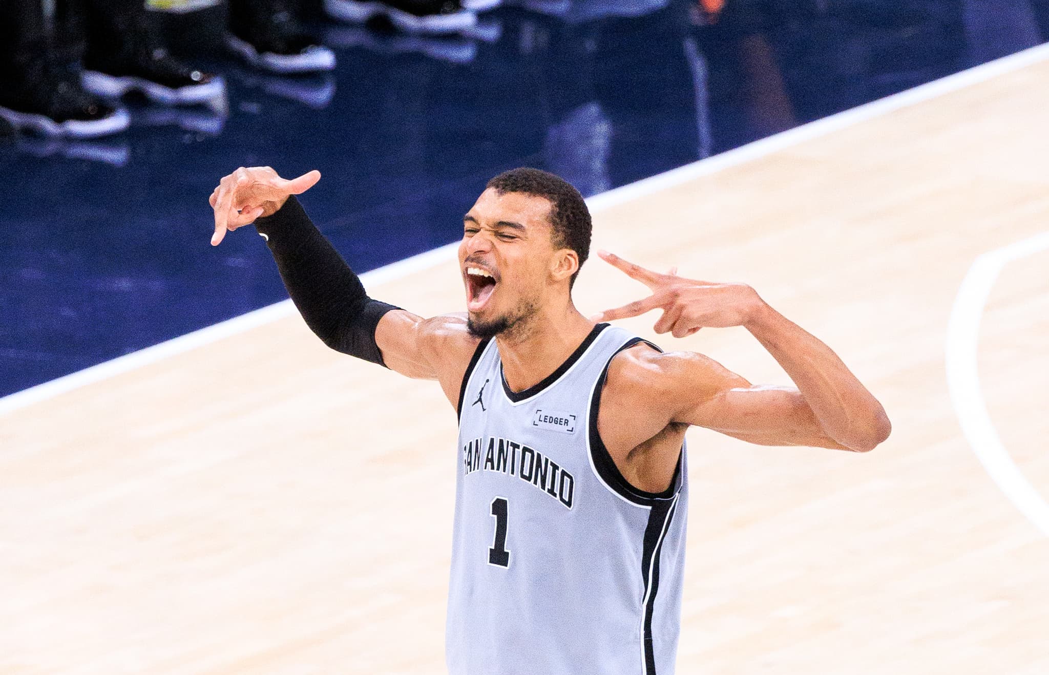 NBA : c'est officiel, les Spurs seront de retour à Paris en 2027 (et on ...