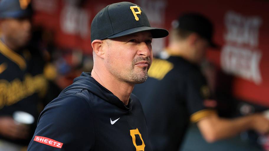 Pirates' loss to Cardinals puts Don Kelly back in fans’ crosshairs