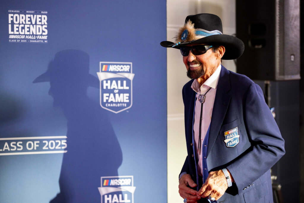 Richard Petty calls out Cup field as he picks Denny Hamlin for title