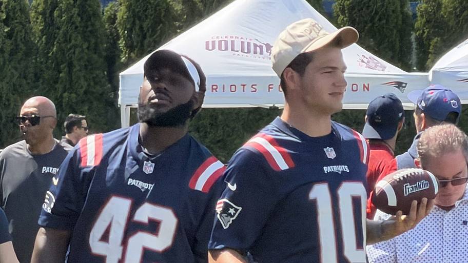 Patriots give back, teach football skills at community day