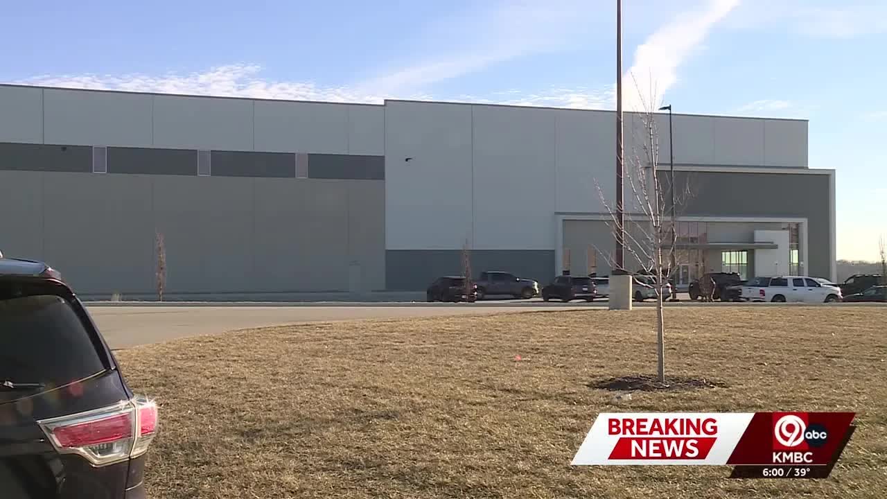 Kansas City leaders chime in on reported ICE facility tour