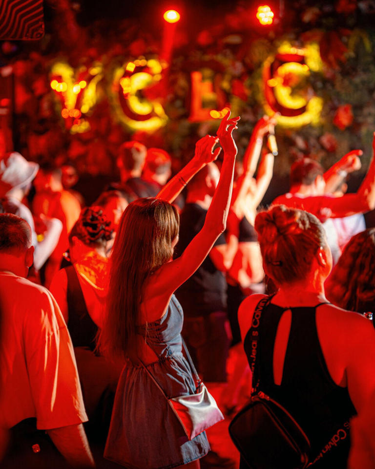 Pfingsten feiern am Vienna City Beach Club: Rolling Beats & Steve Hope