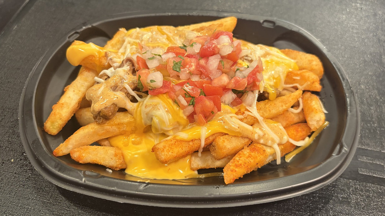 Review: Taco Bell's new nacho fries are a carnivore's dream