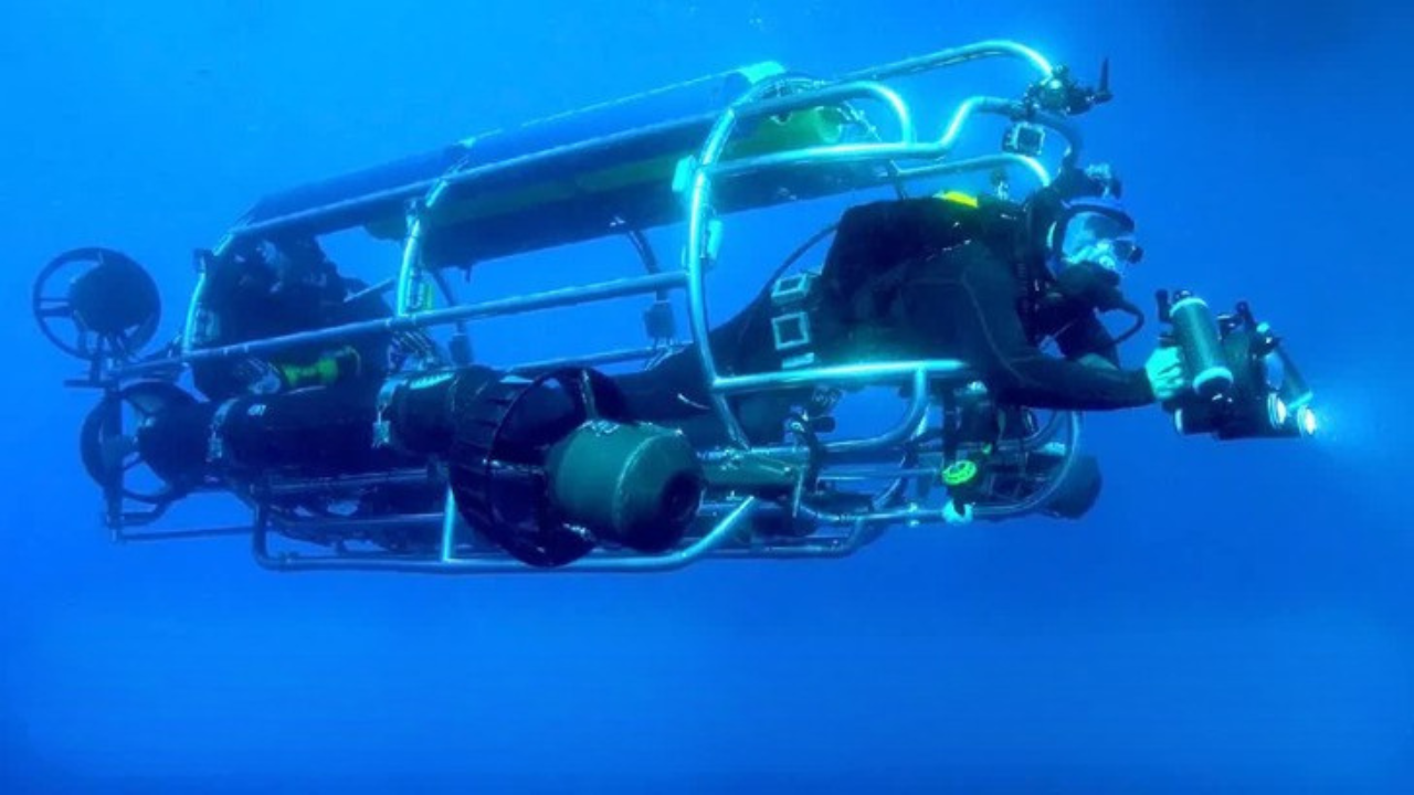 Shark cage submarine! (Experimental craft)