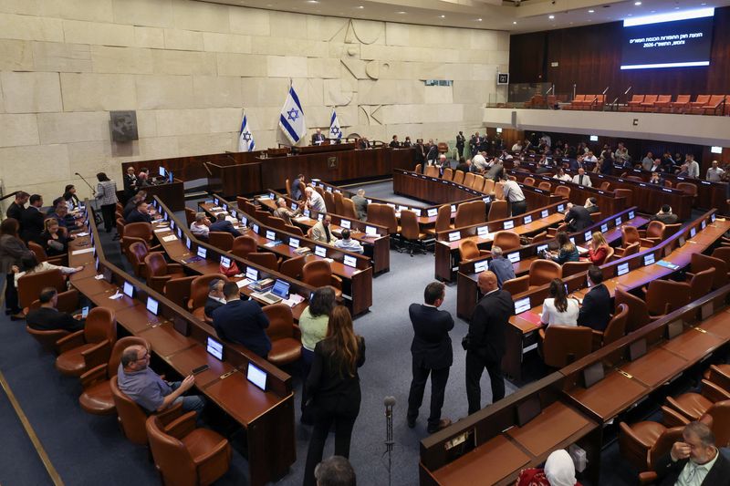 Israel takes step toward snap election as Knesset votes to dissolve