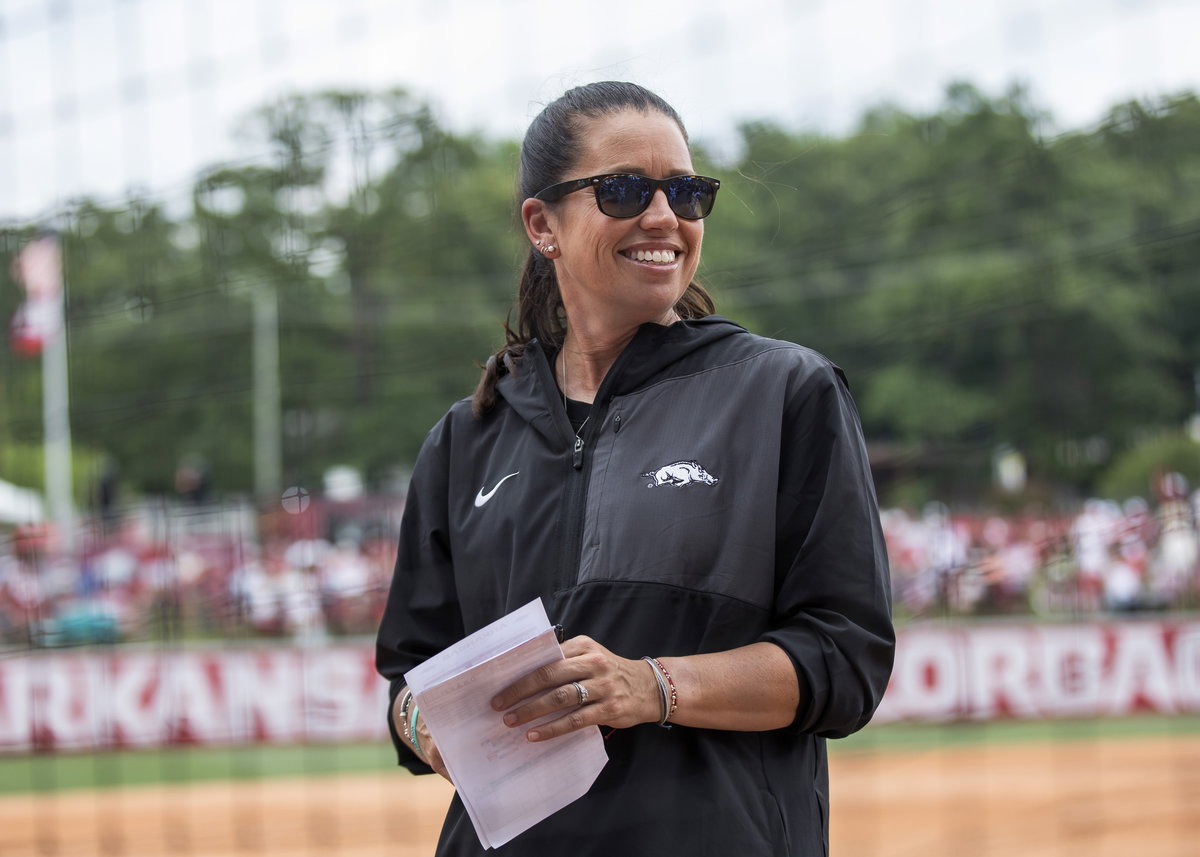 NCAA women's softball: Meet the coaches behind Arkansas Razorbacks ...