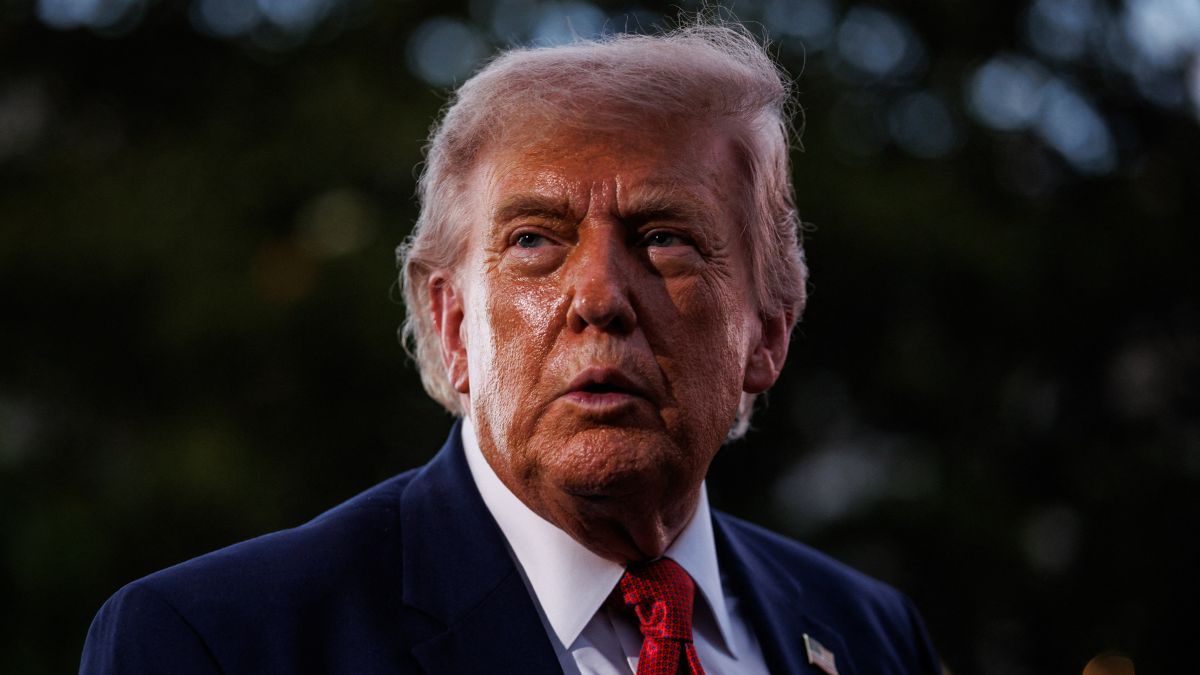 Donald Trump goes on manic Truth Social spree