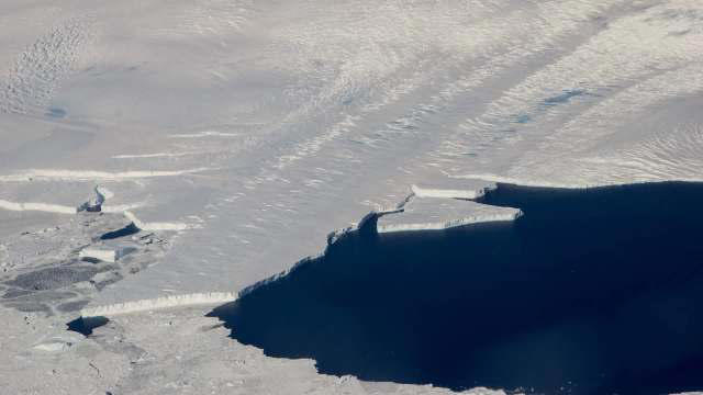 Antarctica's 'doomsday glacier' may lose its critical ice shelf ...