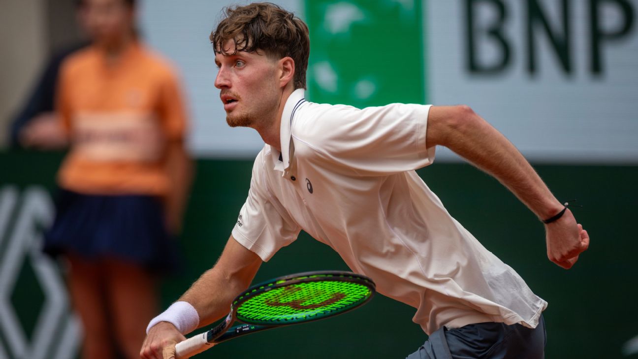 GB's Toby Samuel one win from Grand Slam debut at French Open