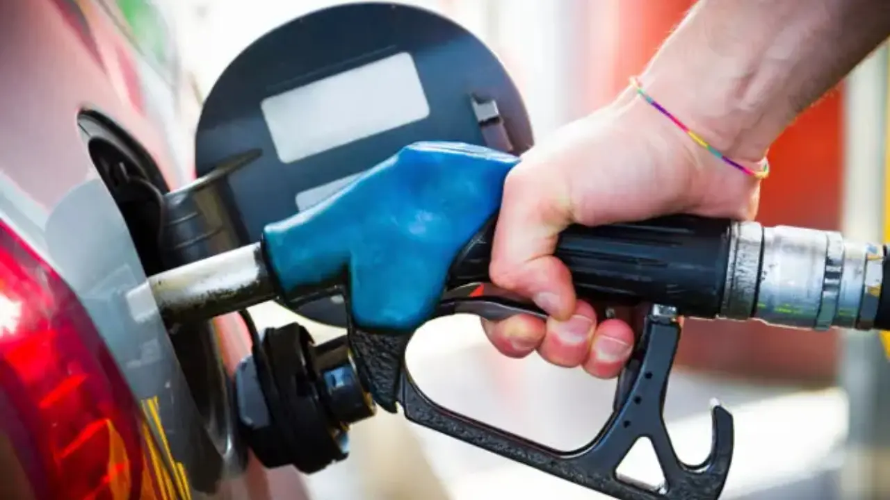 Jalna fuel pumps told to reserve stock for emergency services