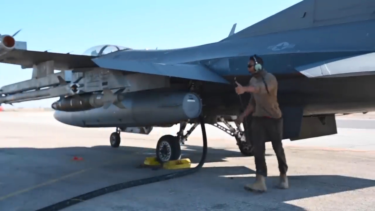 Pilot lands armed F-16 without landing gear in nerve-wracking footage