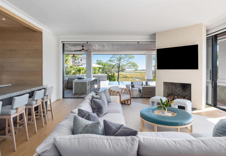 You're styling your coffee table all wrong—here's how to get it right