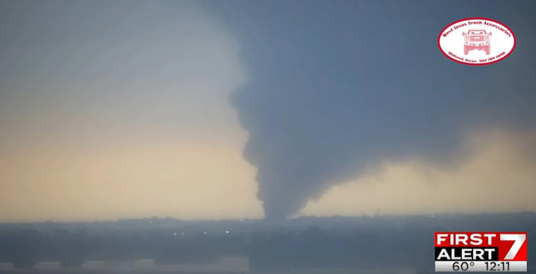 CONFIRMED: Several lighting strikes causes massive fire in Midland County