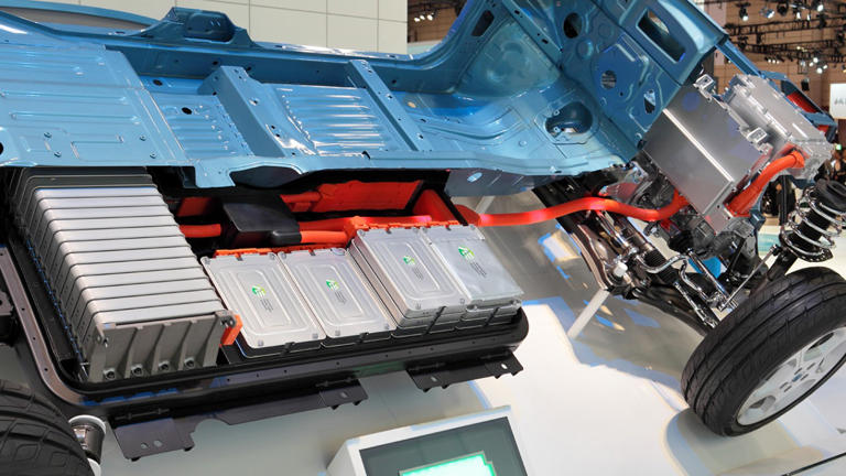Two-thirds of used electric SUVs still beat their original EPA range ...