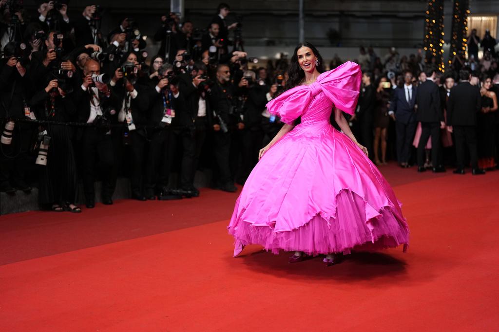 Sharon Stone, Demi Moore bring glamour to Cannes