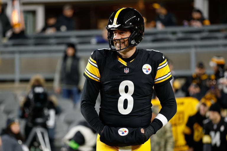 Aaron Rodgers says he will retire after this season — for real this time