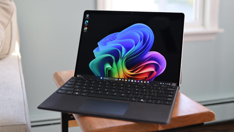 Surface Pro comes roaring back with a powerful Intel mobile CPU in an ...