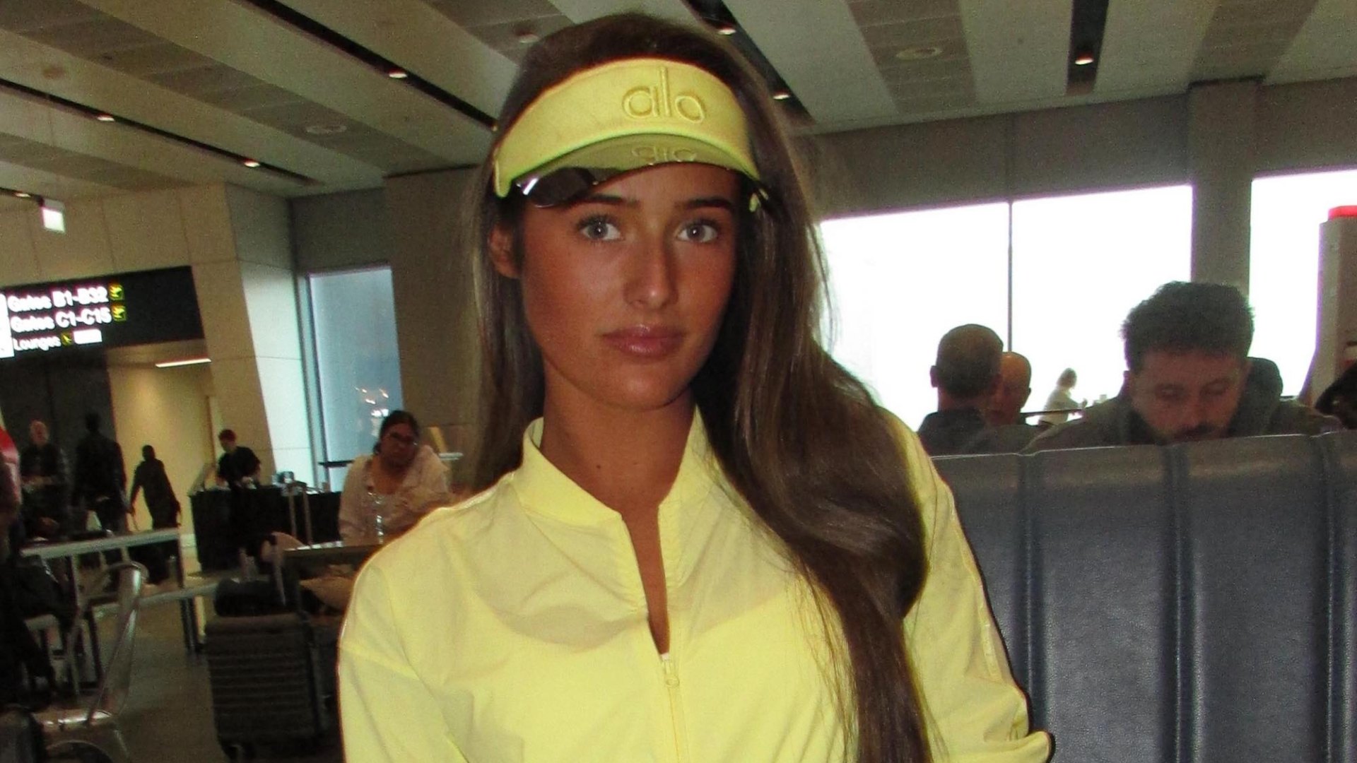 Tyson Fury's 16-year-old daughter addresses parents' rumored wedding gift