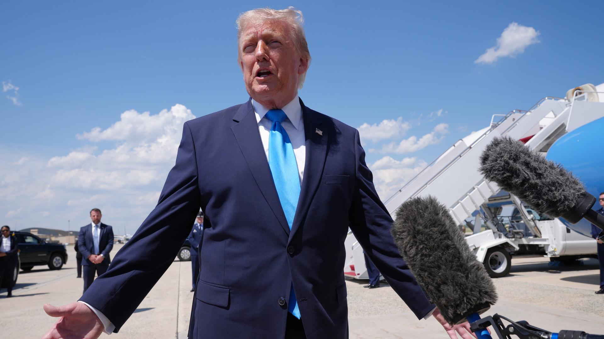 Trump calls it a 'very big day' for Cubans after Raúl Castro indicted