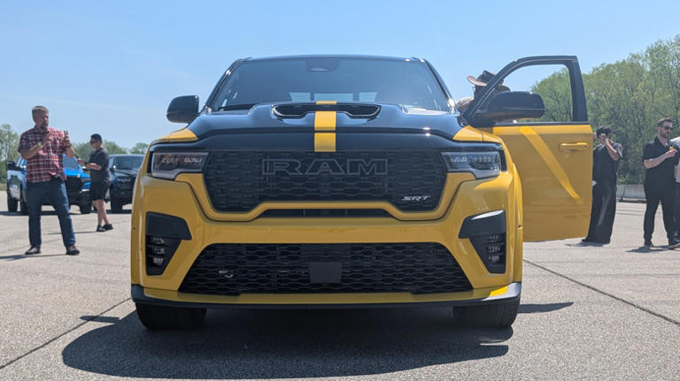Hellcat-powered 2027 Ram 1500 Rumble Bee is the right truck at the ...