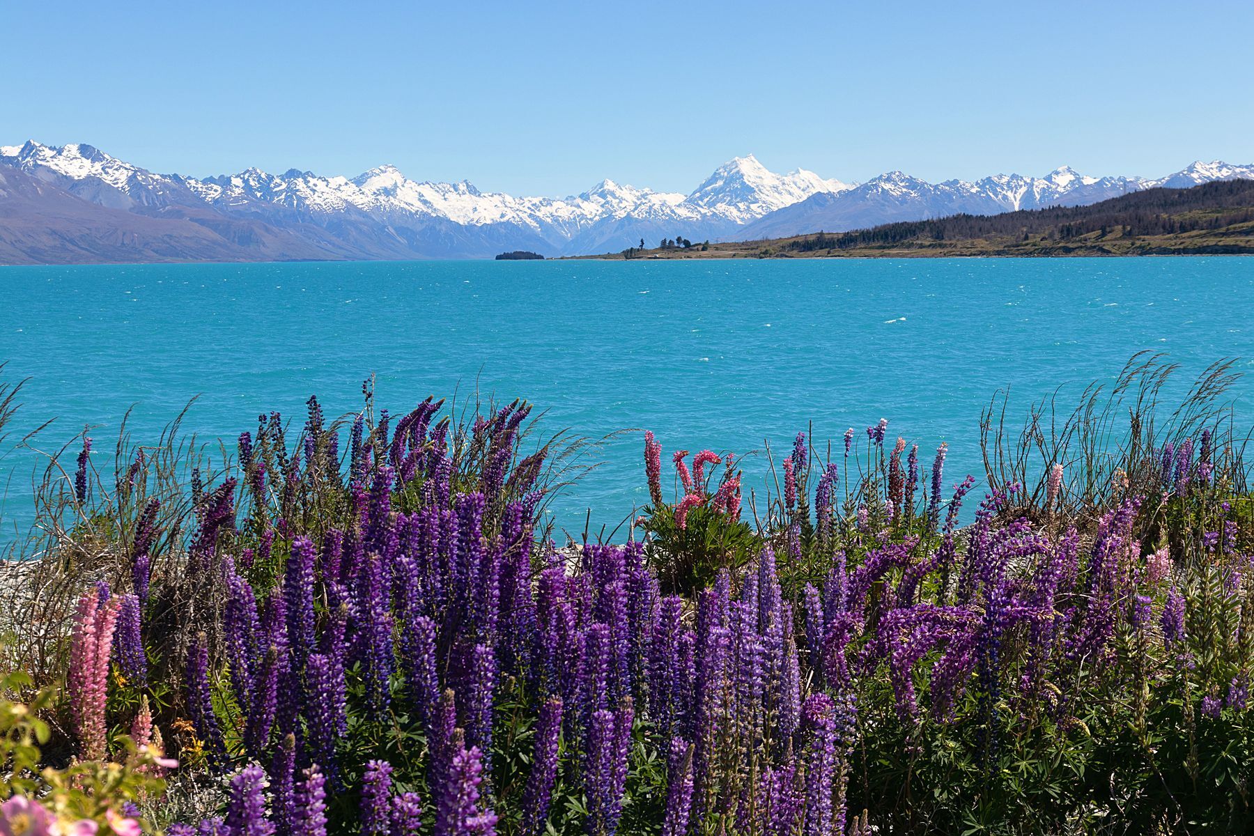 20 remarkable lakes to see across the globe