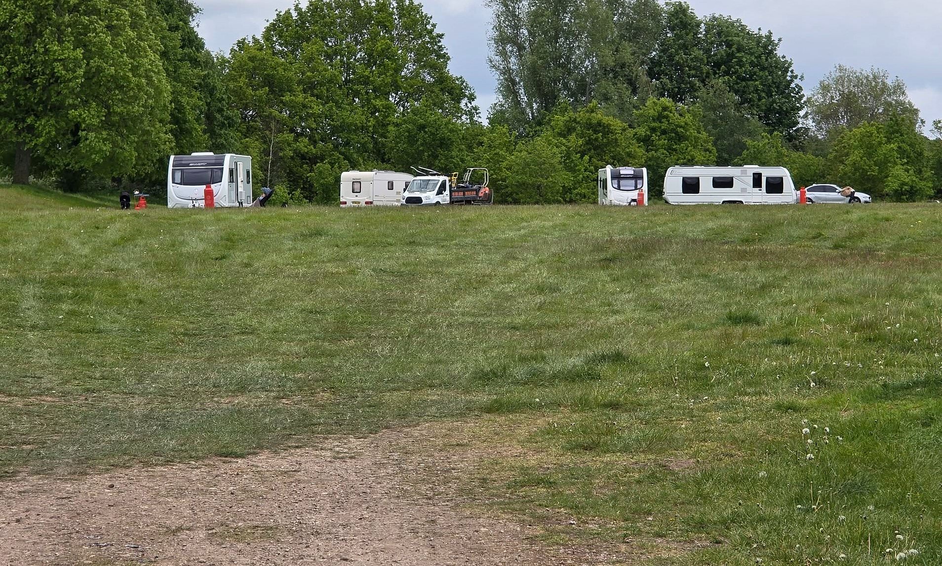 Councillor pleads with locals not to give travellers any work after ...