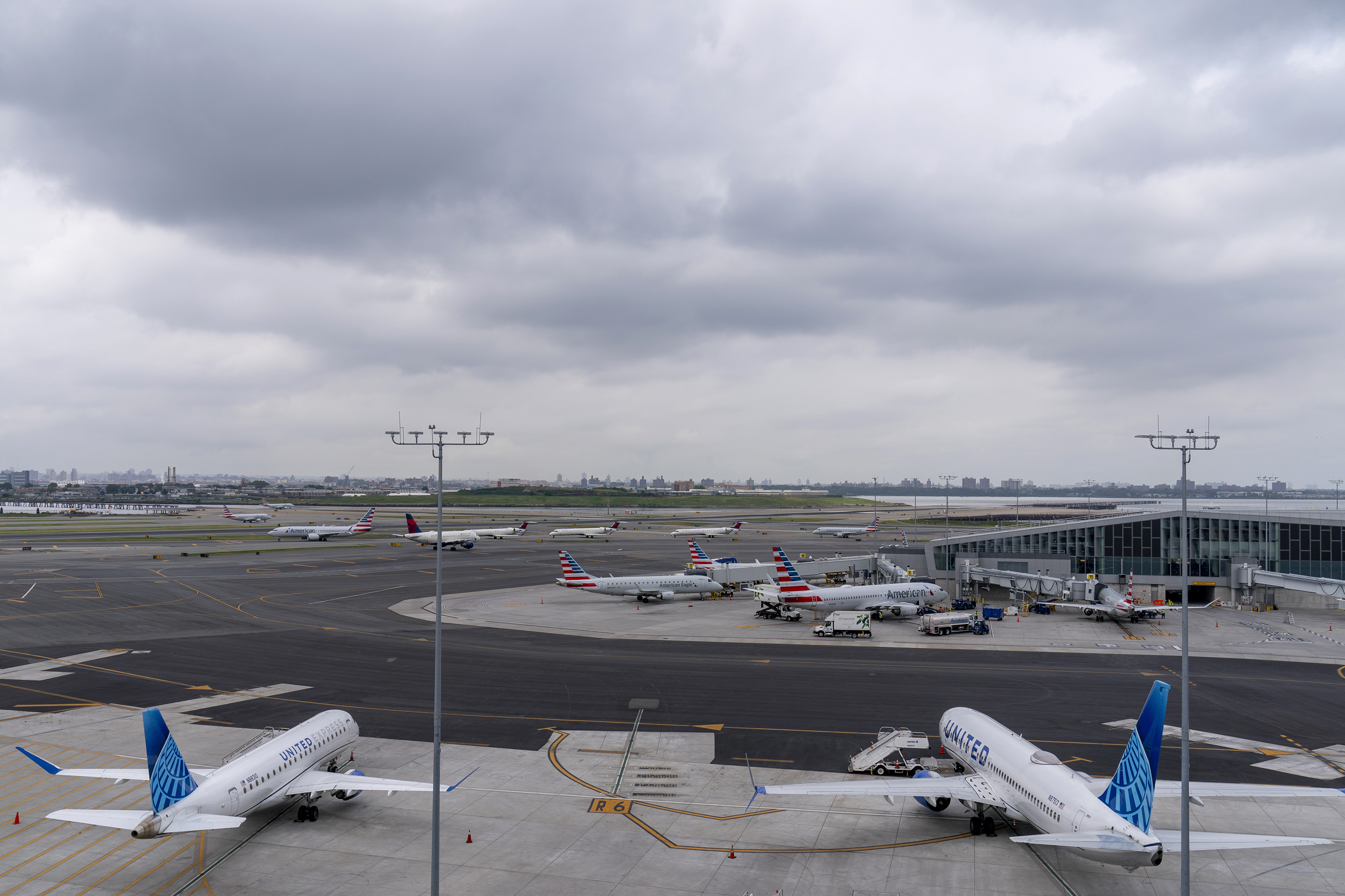 New sinkhole discovered at LaGuardia Airport shutters runway