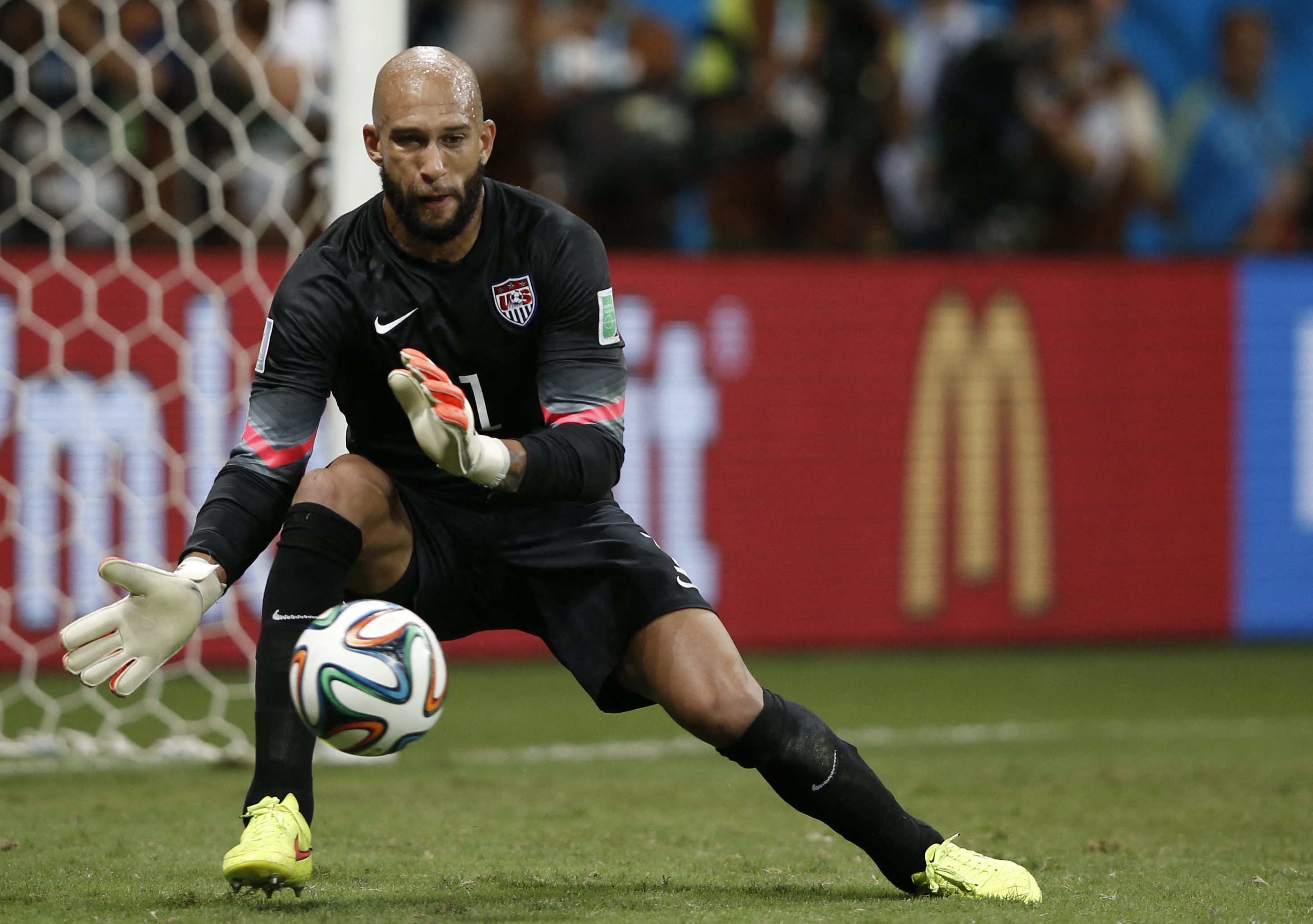 Tim Howard assesses Arsenal’s David Raya