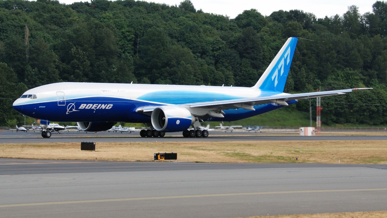 A single unnamed buyer just ordered 28 Boeing 777X widebodies — part of ...
