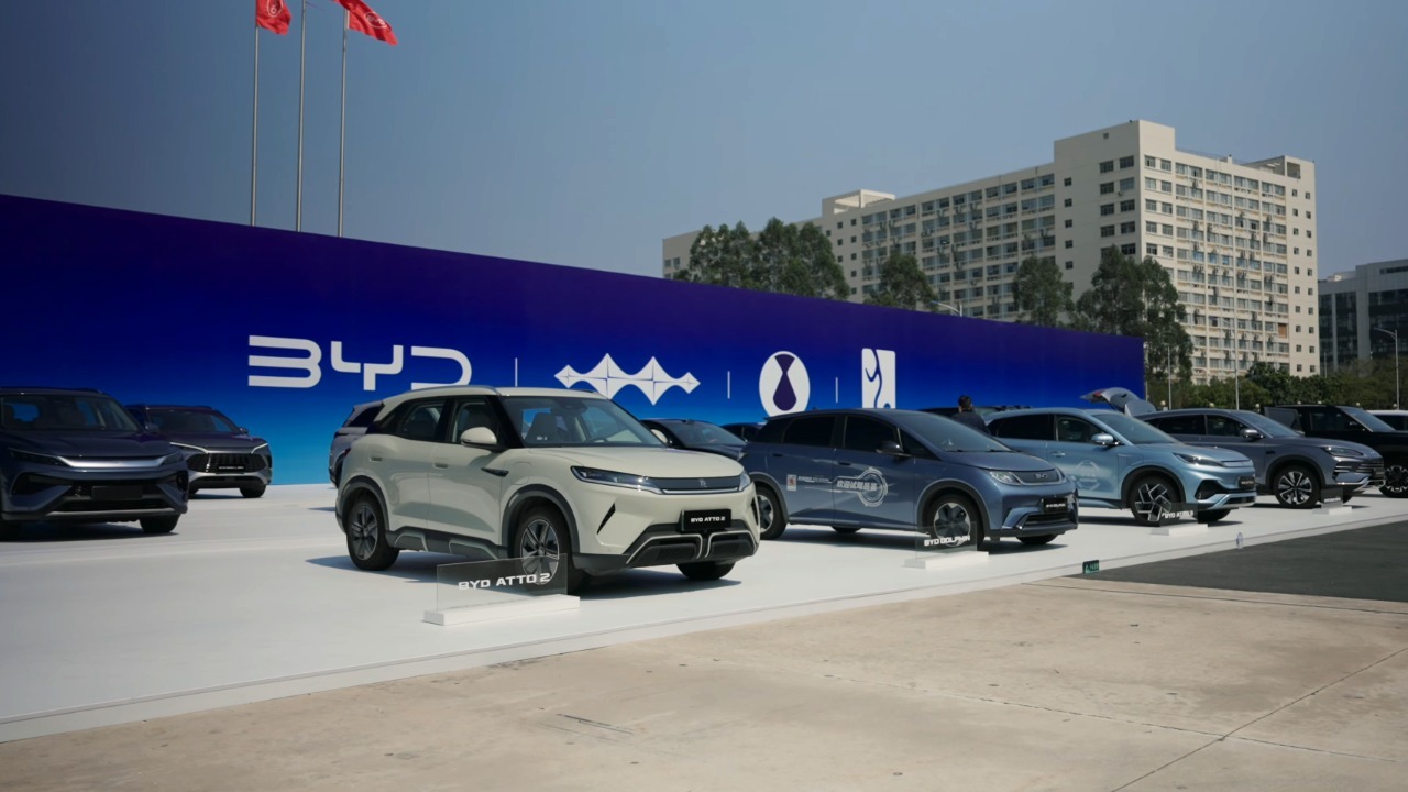 BYD just overtook Tesla as the world’s biggest battery-storage supplier ...