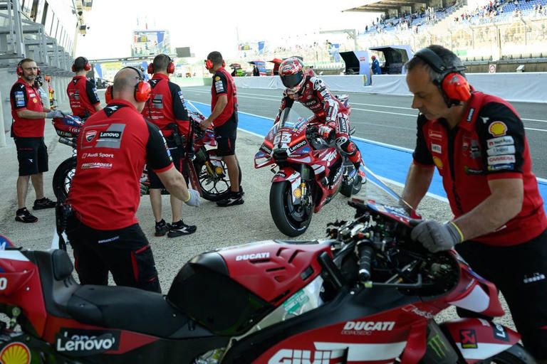 MotoGP considers reducing riders to one bike from 2027