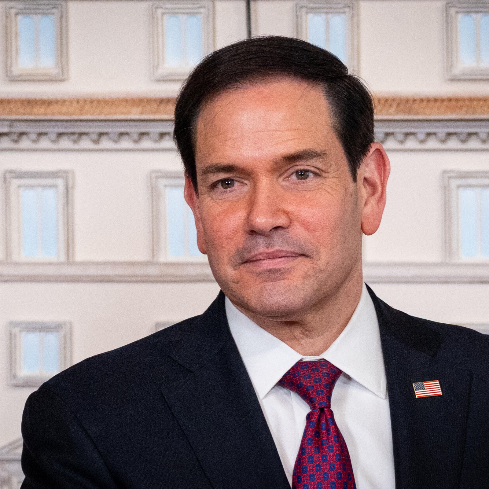 Rubio offers Cubans new path in video address
