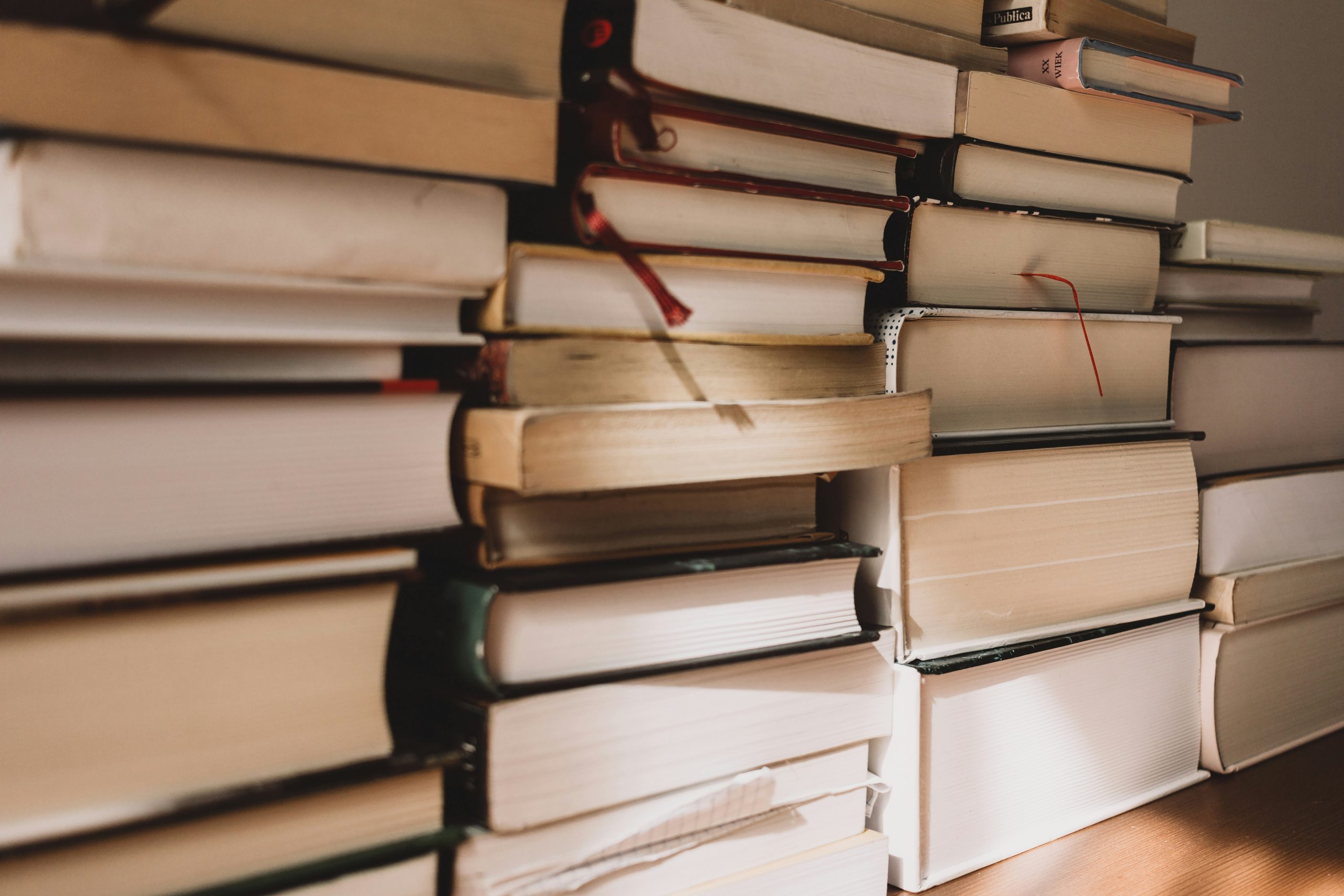 17 secrets to finding rare books at a library sale