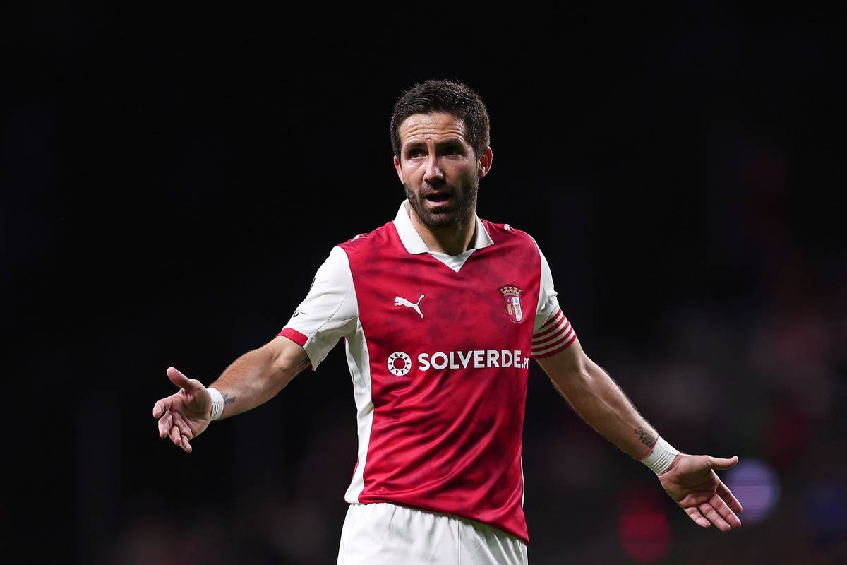 João Moutinho renova contrato com o SC Braga: "A lenda continua"