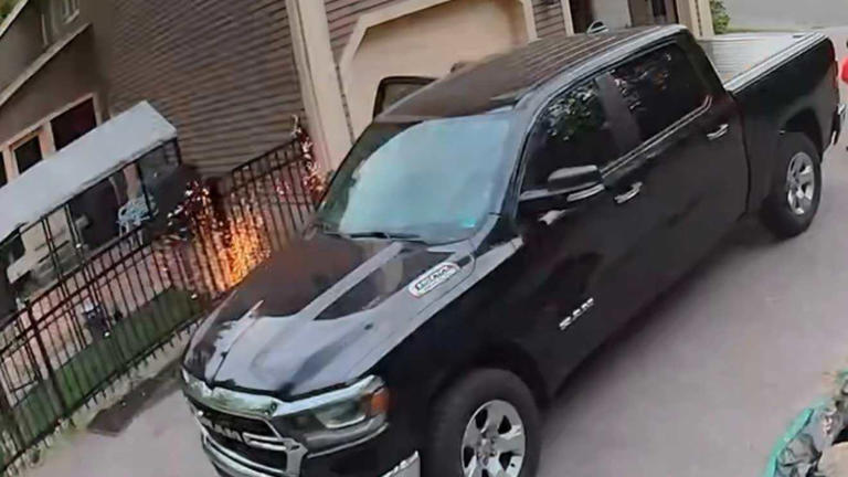 Video: Father and daughter narrowly avoid lightning strike during ...