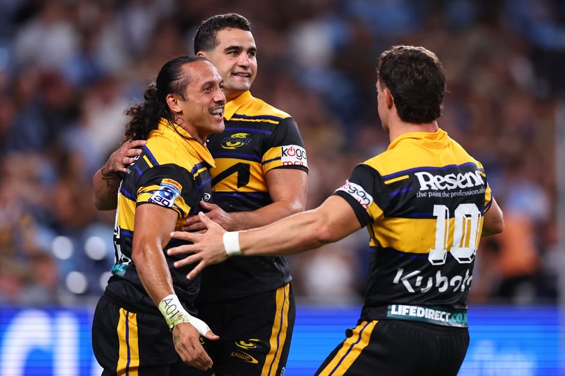 Welsh team make statement signing as All Blacks legend's nephew joins ...