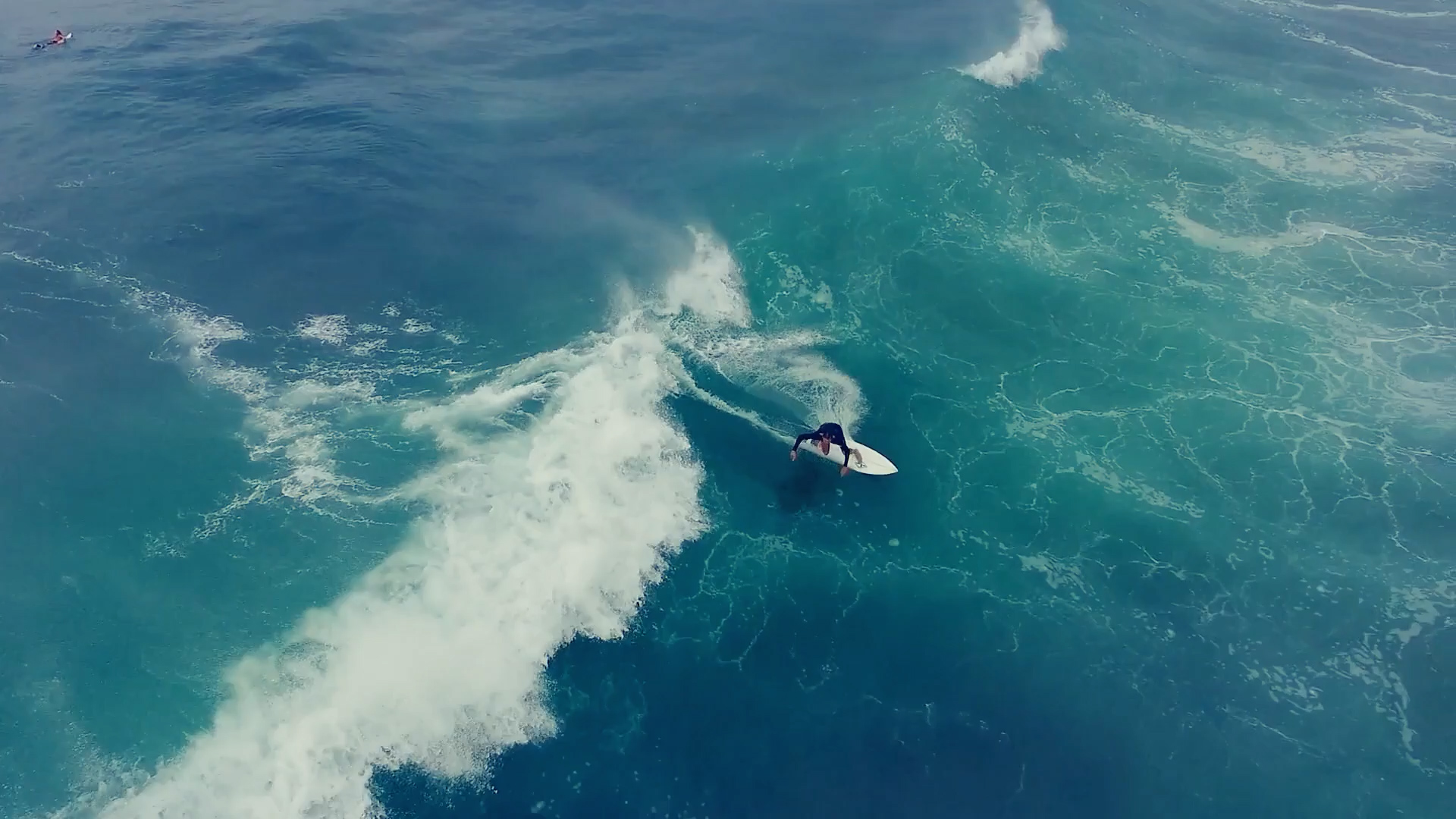 Chasing waves: Epic surfing shots in France, Brazil, Costa Rica & Australia
