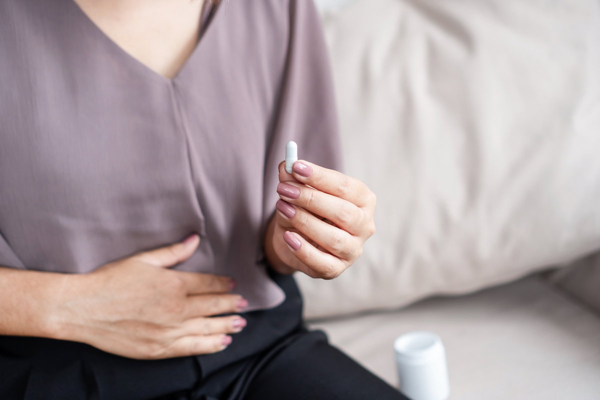 Omeprazol serve para tratar dor no estômago?