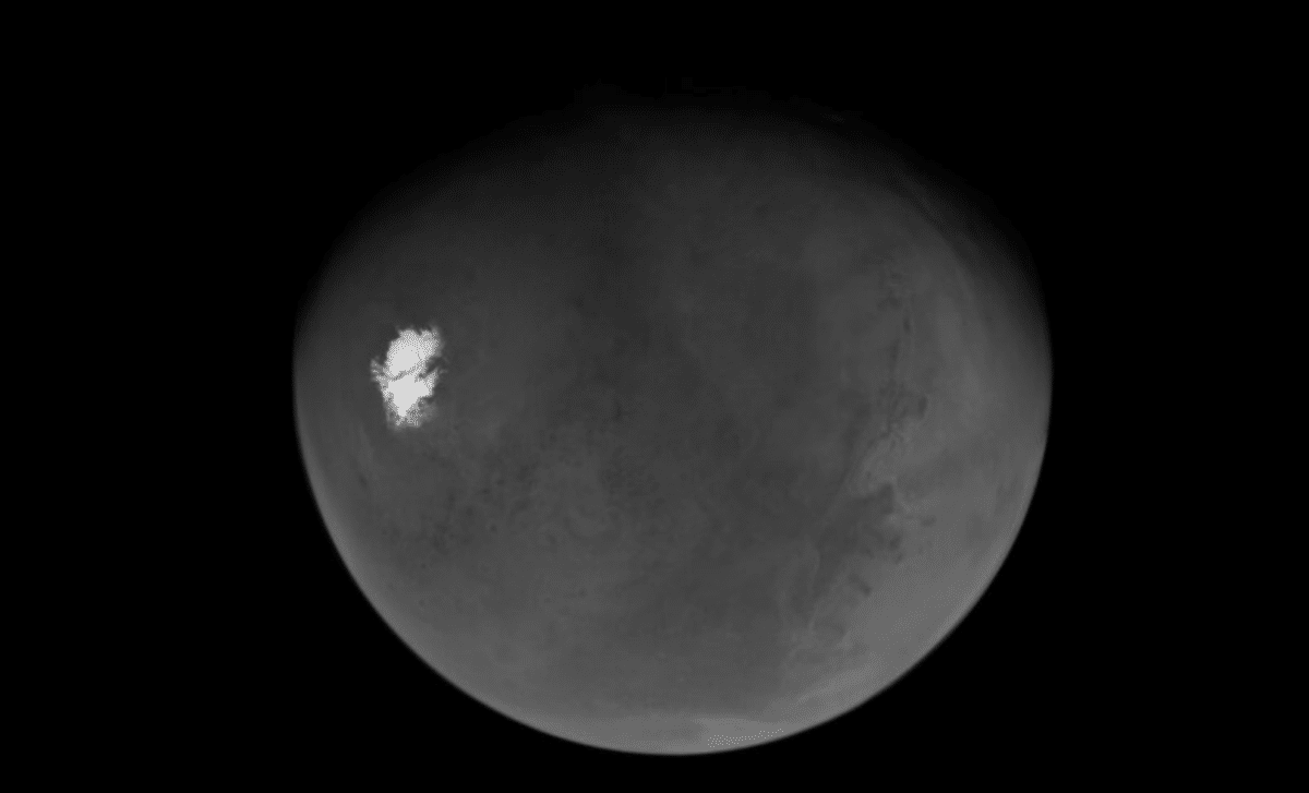 Psyche mission captures never-before-seen images of Mars during flyby