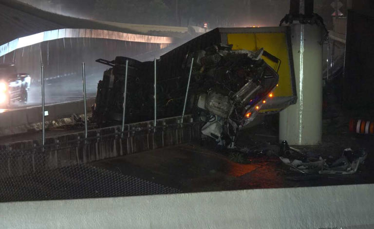 Box truck flips off I-10 near UH-Downtown during overnight storms ...