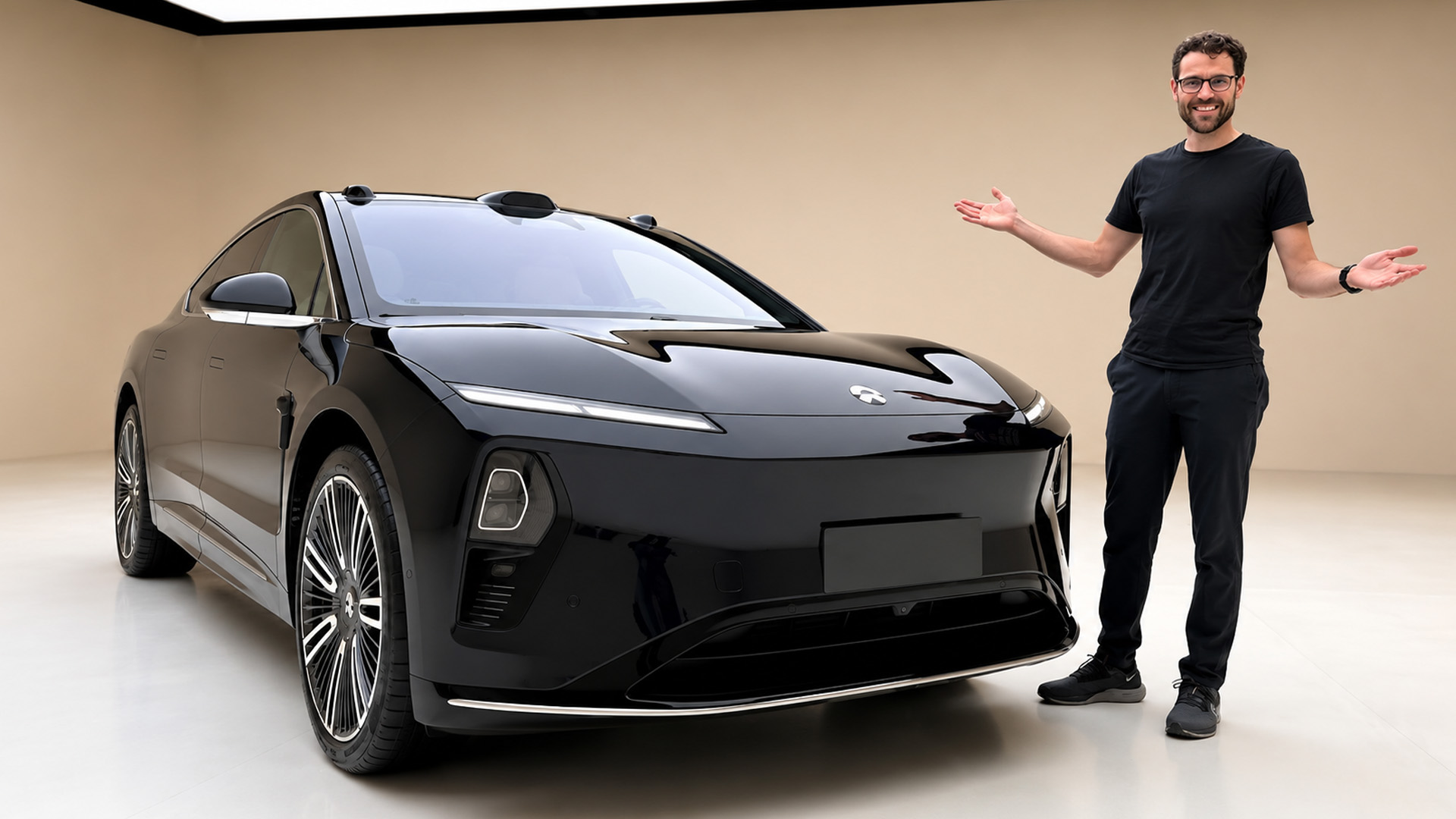 NIO ET9 shows the luxury of a modern electric sedan