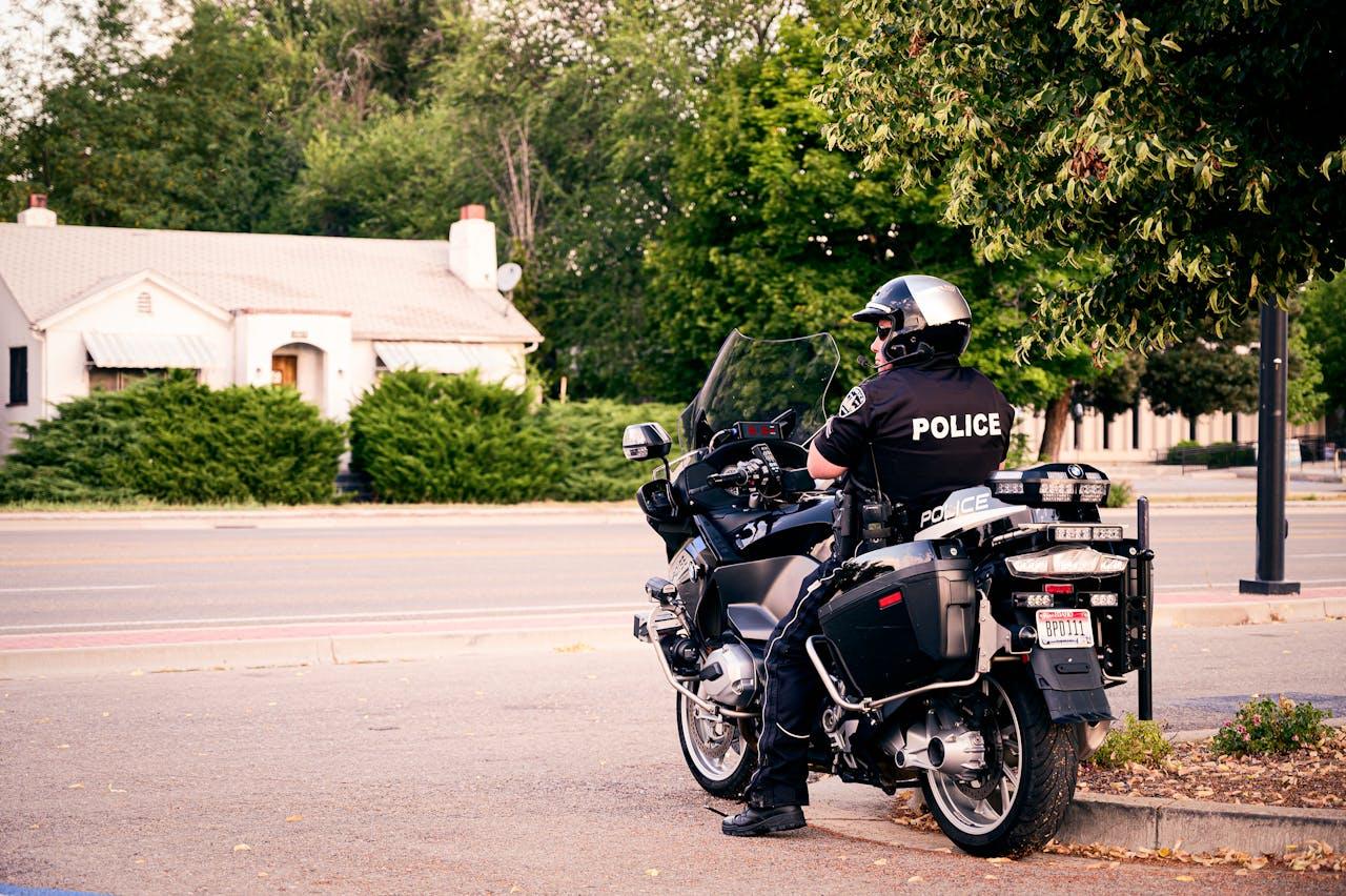 8 things a police officer in Canada cannot legally do during a traffic stop