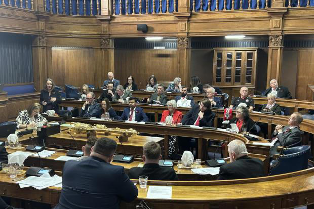 New council leader elected with cabinet changes unveiled
