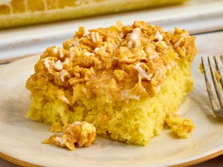 How to make a lemon crunch cake