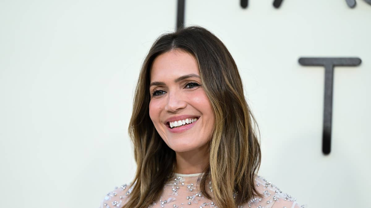 How long do eyelash extensions actually last? A celebrity lash artist ...