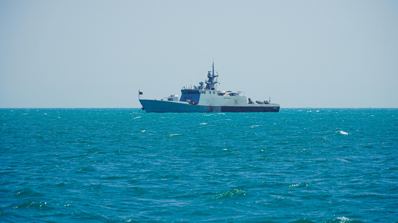 Iran’s IRGC Navy just pushed submarines and fast boats into the Strait ...