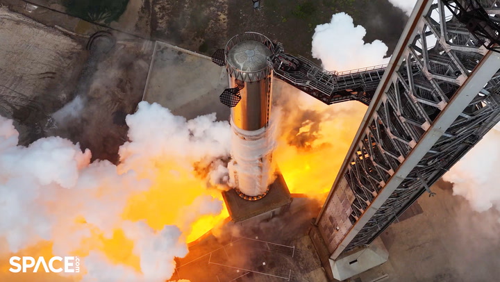 SpaceX fires up Starship 'V3' Super Heavy rocket booster in preparation ...
