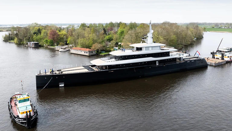 Feadship onthult nieuw, megalomaan superjacht met de grootste beachclub ...